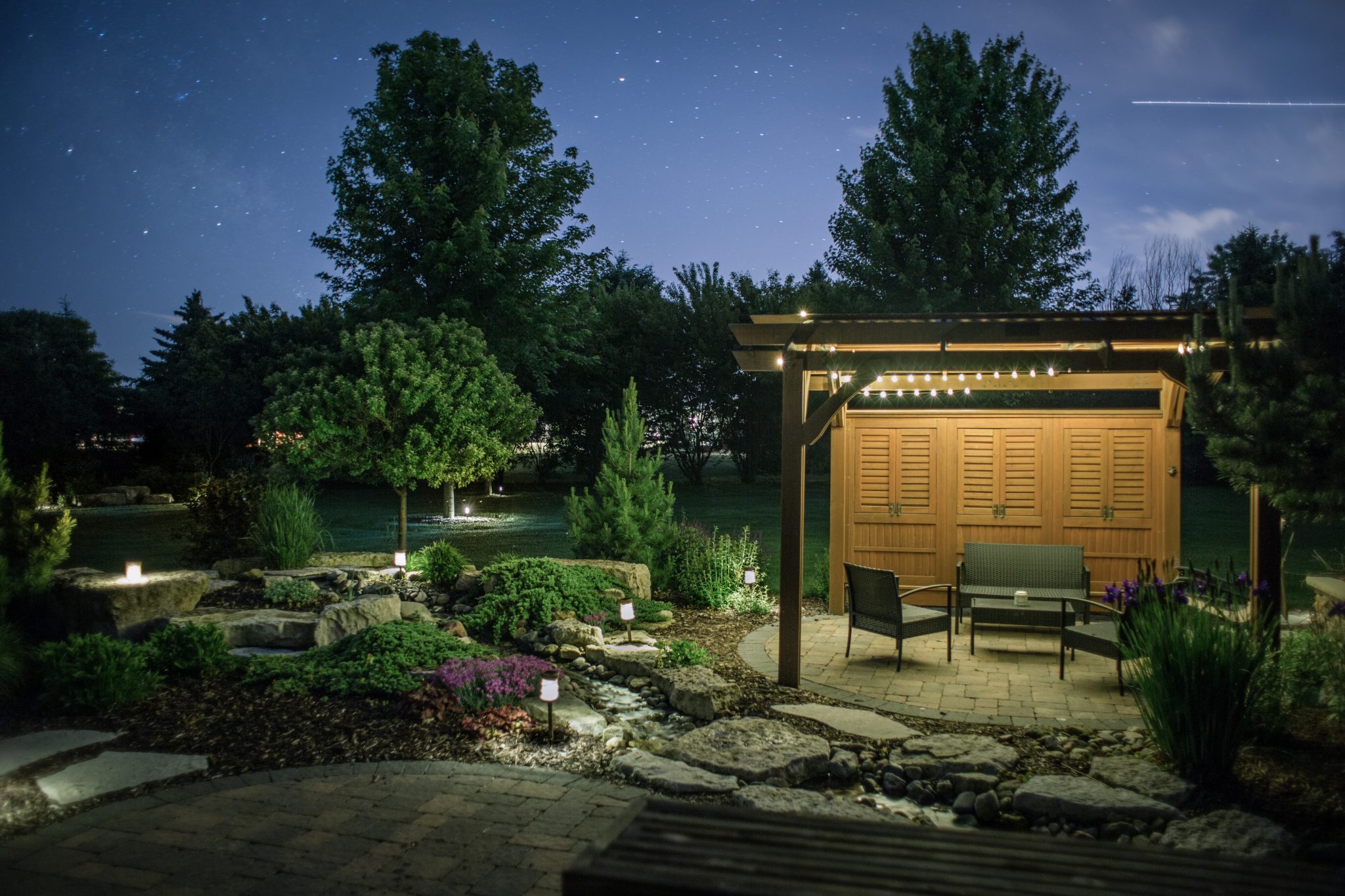 How To Install Landscaping Lights - Step-by-Step Guide